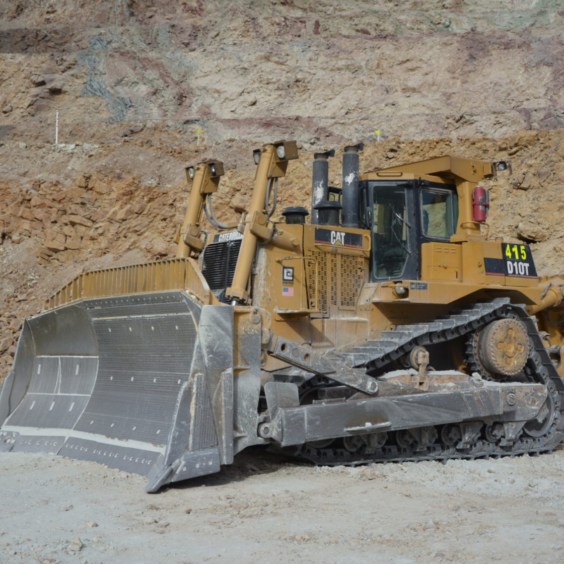 Maquinaria y Equipos – Minera San Cristóbal S.A.